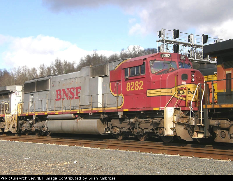 BNSF 8282